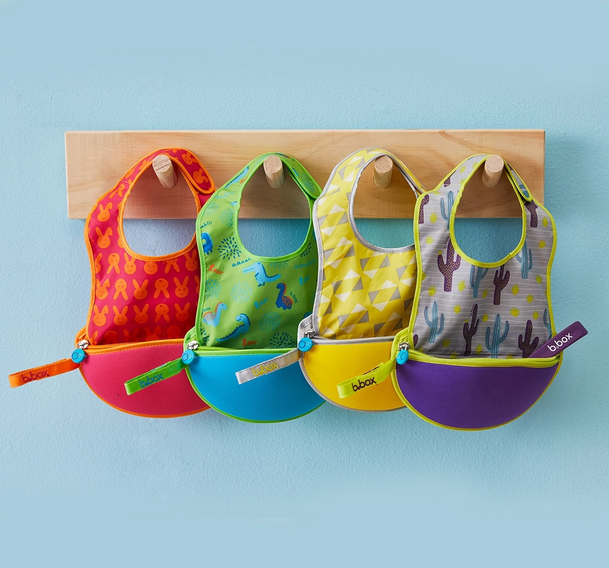 b.box Travel Bib & Flexible Soft Bite Spoon Set Yellow 18M+